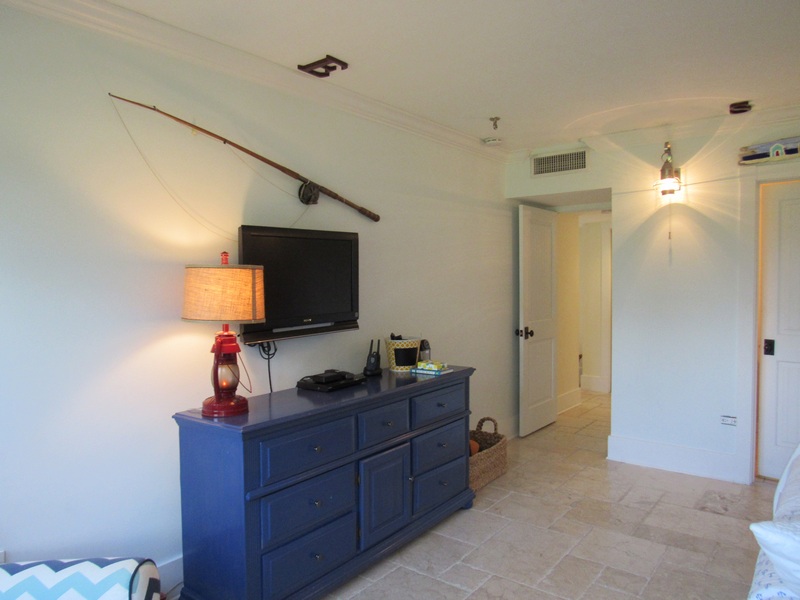 Should You Have A Tv In Guest Bedroom at Ellie Roseby blog